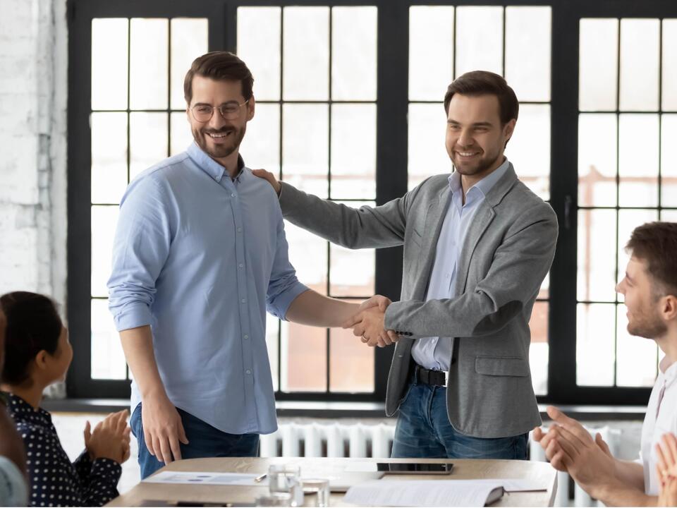 Top Ways to Offer Competitive Employee Benefits on a Small Business Budget